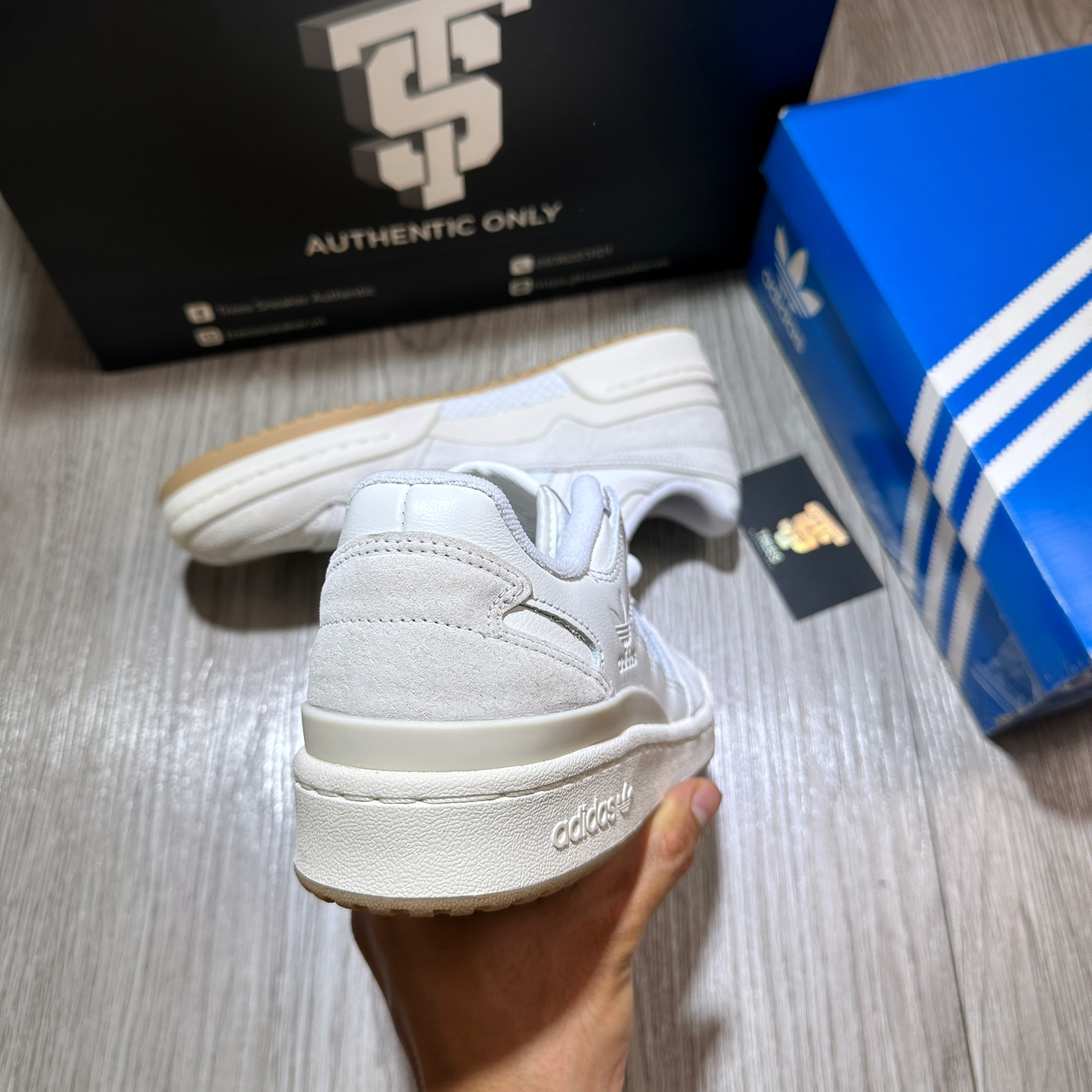 ADIDAS ORIGINALS FORUM LOW CLASSIC CHALK WHITE ID6858 Full Box Tag Auth ...