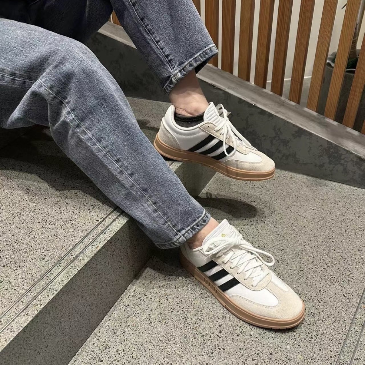 ADIDAS GRADAS WHITE BLACK GUM IE9044 Full Box Tag Chính Hãng - Trees ...